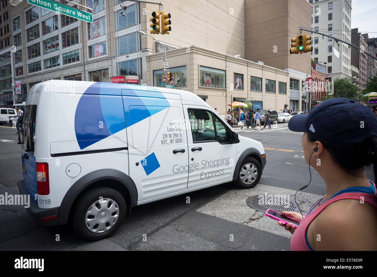 Grocery delivery vans fleet hi-res stock photography and images - Alamy