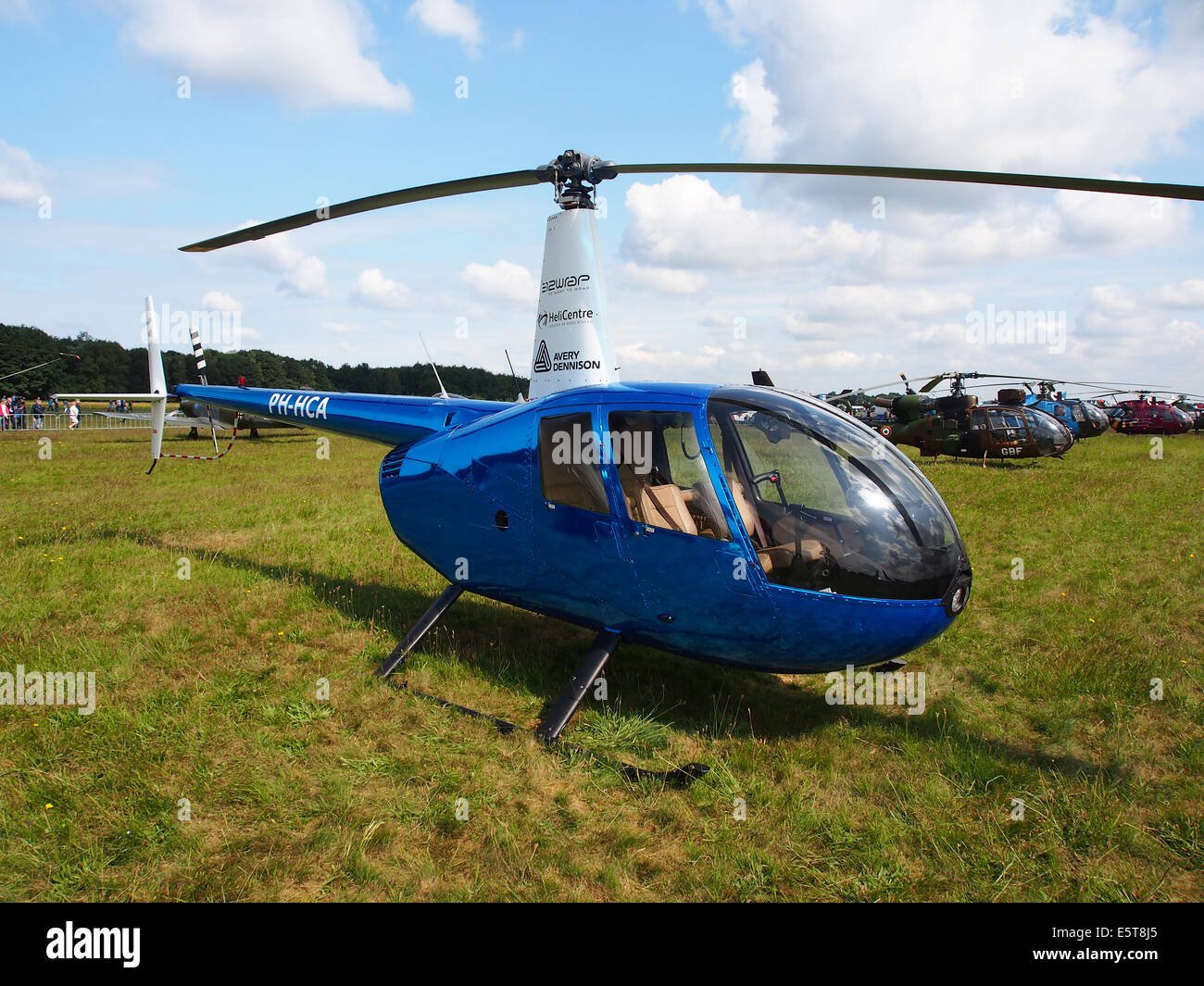Robinson r44 ii hi-res stock photography and images - Alamy