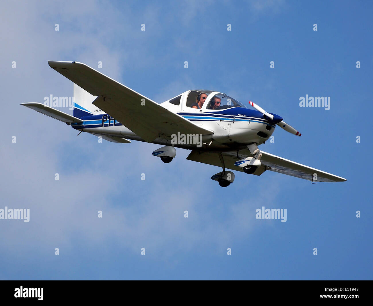 Tecnam p2002 sierra landing at hilversum a hi-res stock photography and ...