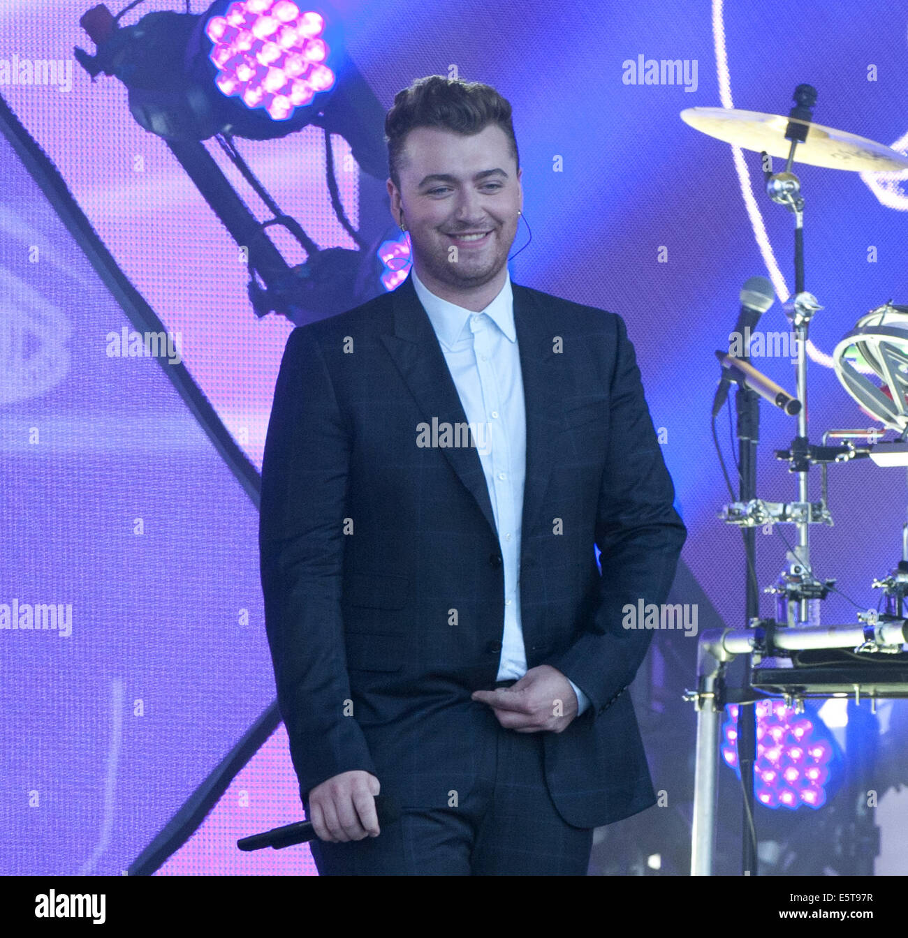 Hollywood, California, USA. 4th Aug, 2014. British singer SAM SMITH ...
