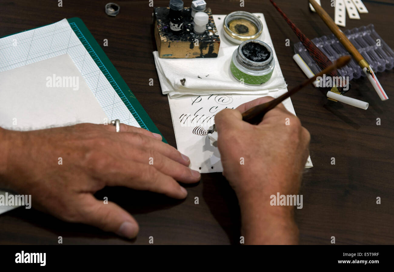 Indianapolis, Indiana, USA. 05th Aug, 2014. A student tests out a pen ...