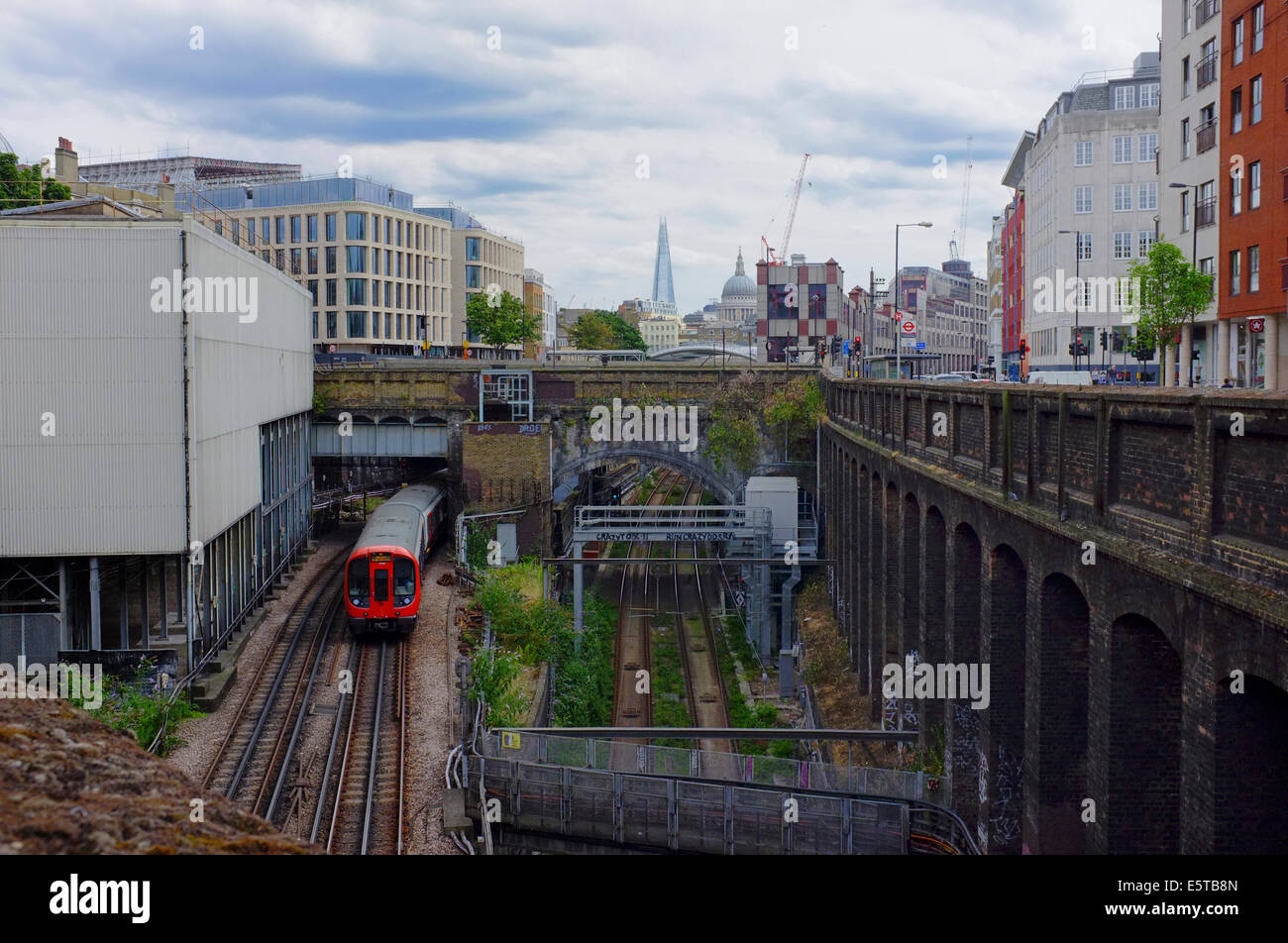 Underground train tracks hi-res stock photography and images - Alamy