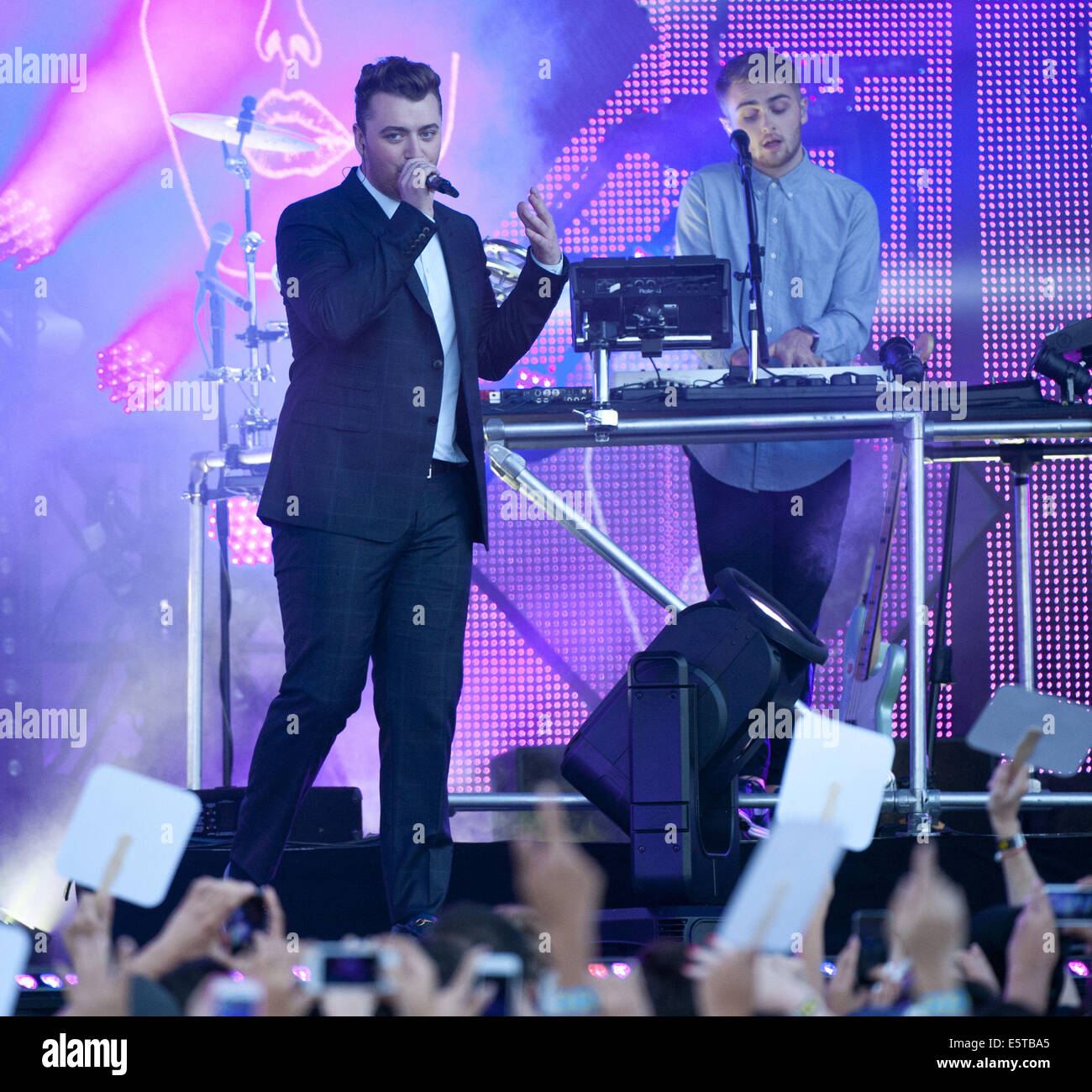 Hollywood, California, USA. 4th Aug, 2014. British singer SAM SMITH ...