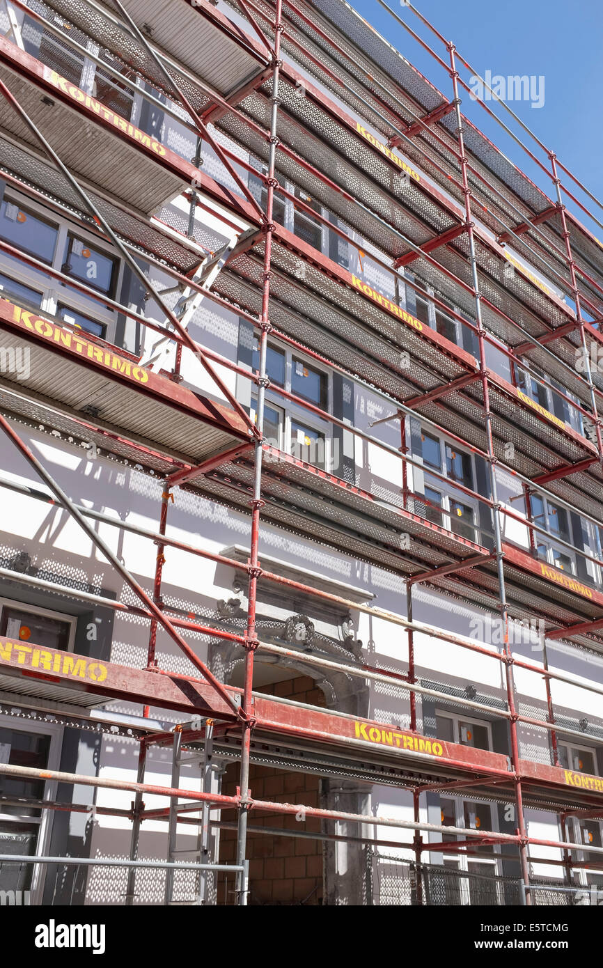 Scaffolding work hi-res stock photography and images - Alamy