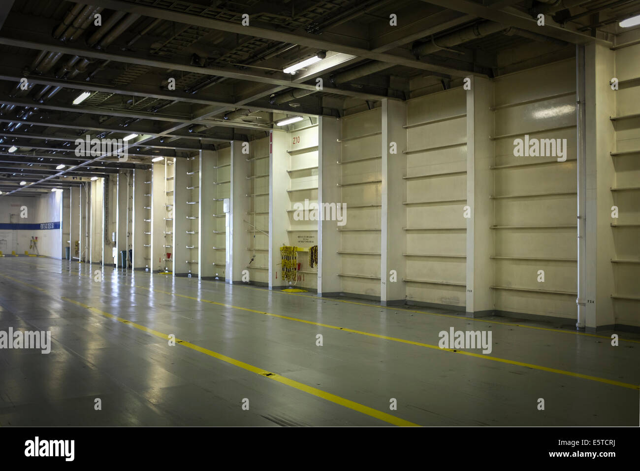 Interior loading dock hi-res stock photography and images - Alamy