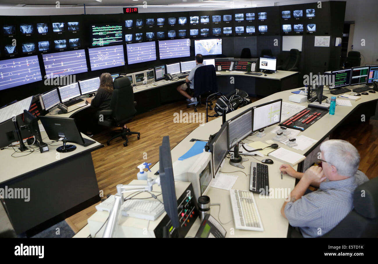 Train operations hi-res stock photography and images - Alamy