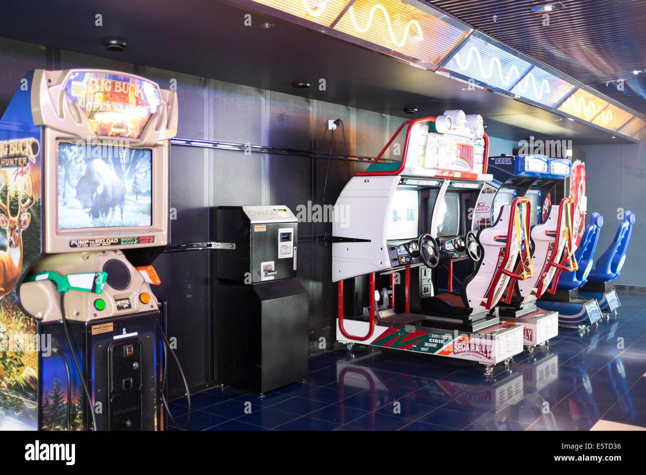 Recreation games hi-res stock photography and images - Alamy