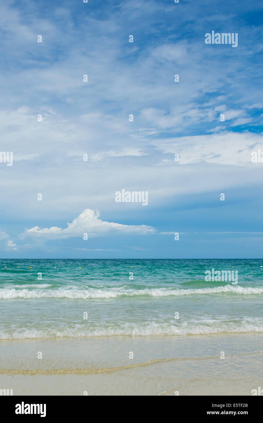 Paradise blue sky water hi-res stock photography and images - Alamy