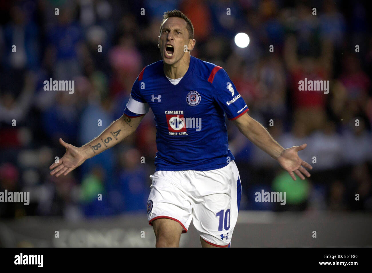 Mexico City, Mexico. 5th Aug, 2014. Christian Gimenez, of Mexico's Cruz ...