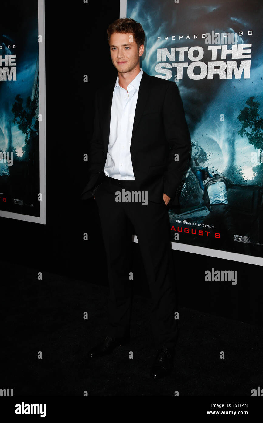 Dylan dreyer hi-res stock photography and images - Alamy