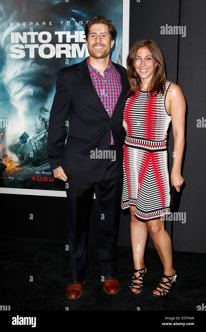 Guest the new york premiere of hi-res stock photography and images - Alamy