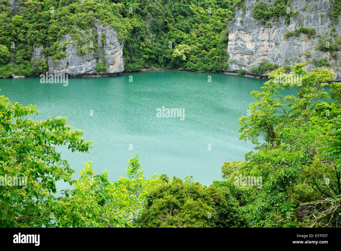 Moo koh ang tong national park hi-res stock photography and images - Alamy