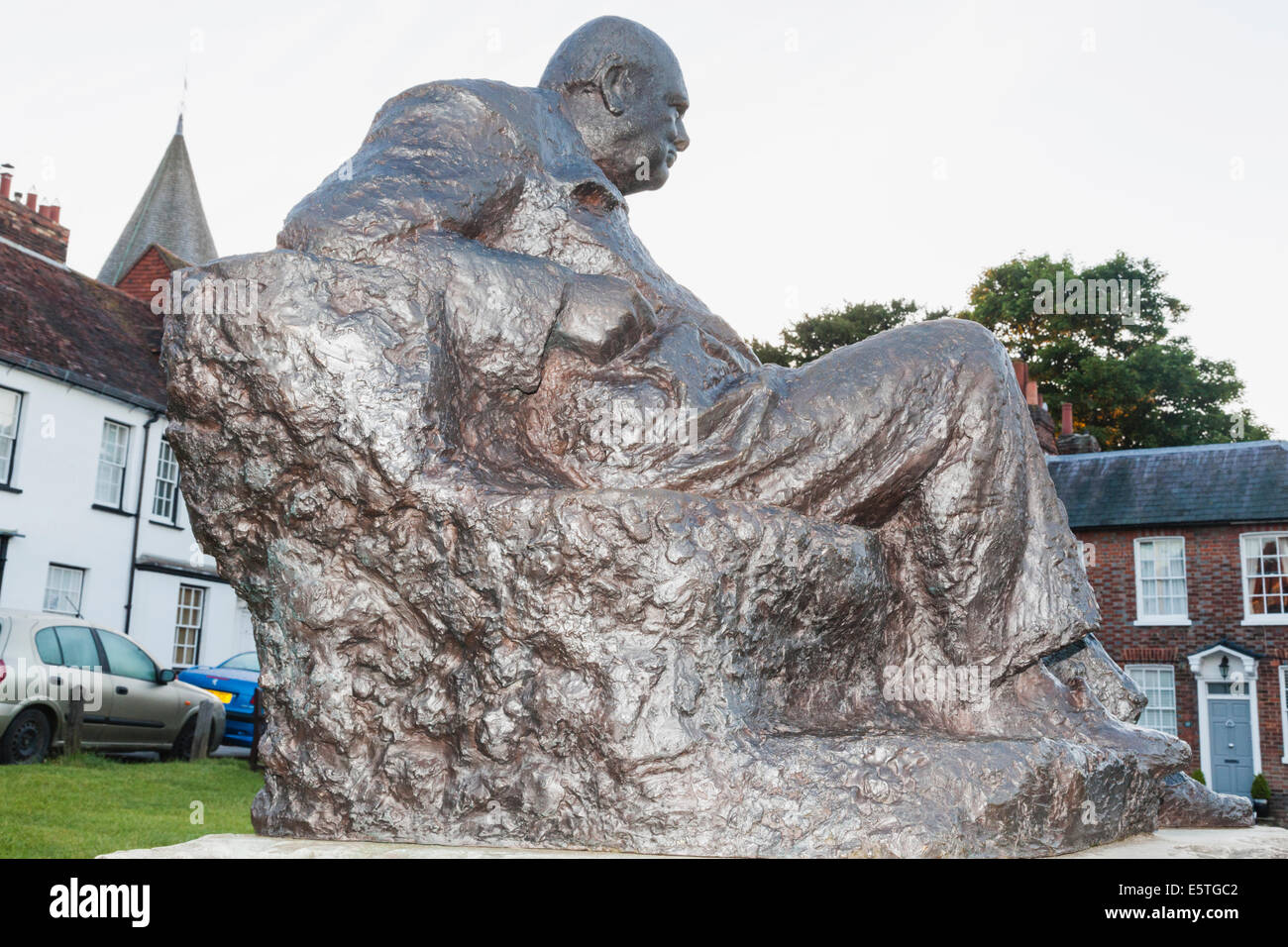 England, Kent, Westerham, Winston Churchill Statue Stock Photo - Alamy