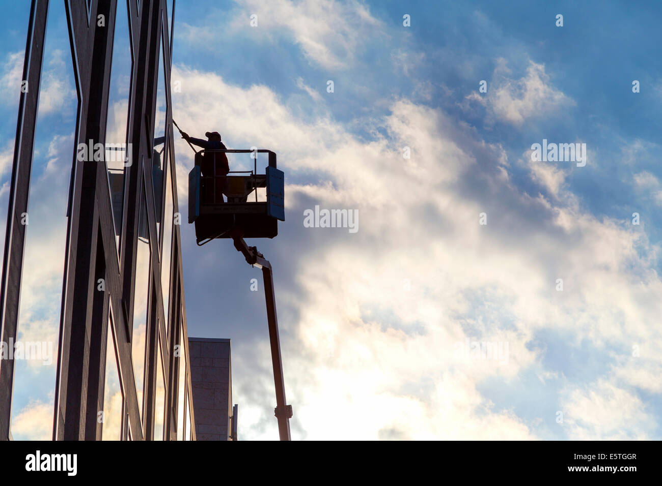 Hotel cleaner hi-res stock photography and images - Alamy