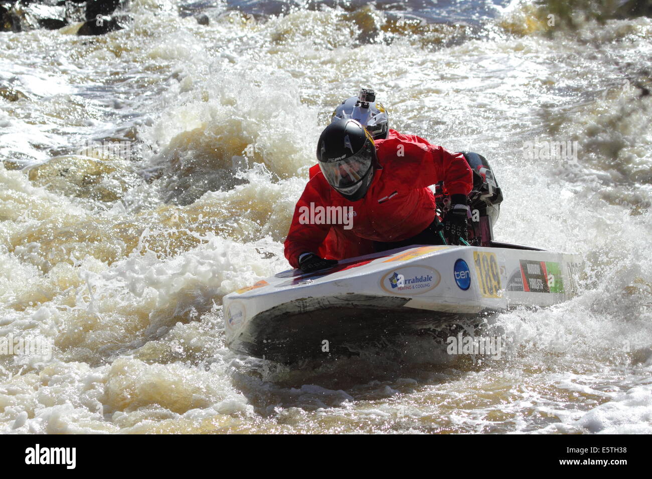 Power craft competitors in the 2014 Avon Descent, Western Australia ...