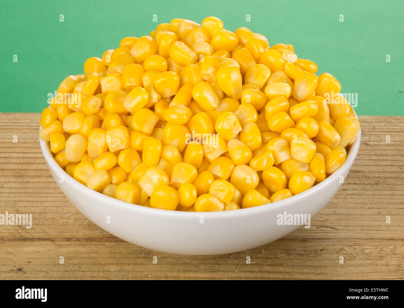 Yellow sweet corn kernels hi-res stock photography and images - Alamy