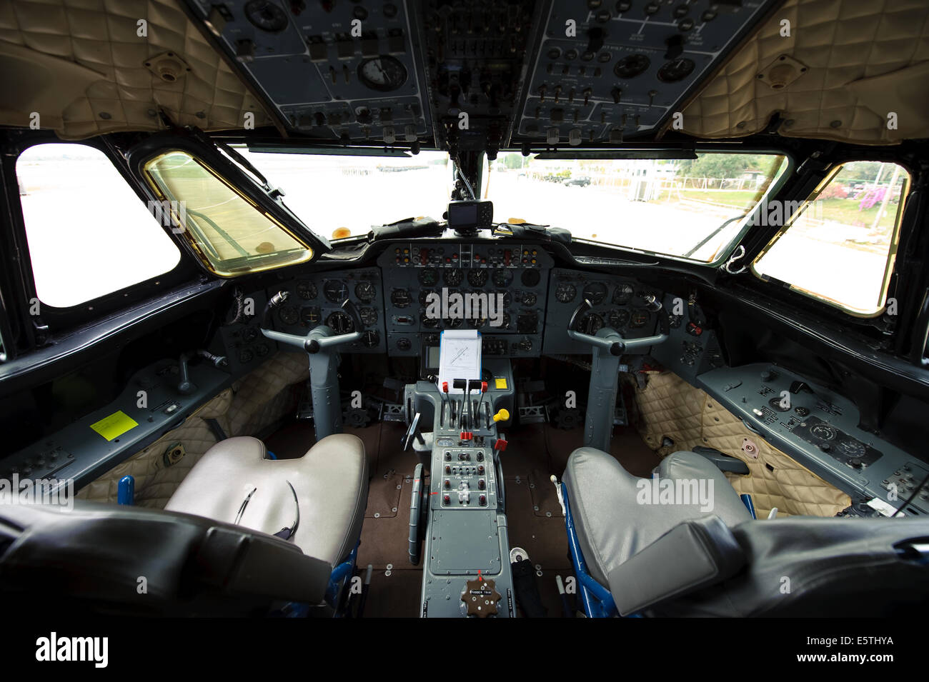 Direction monitor hi-res stock photography and images - Alamy