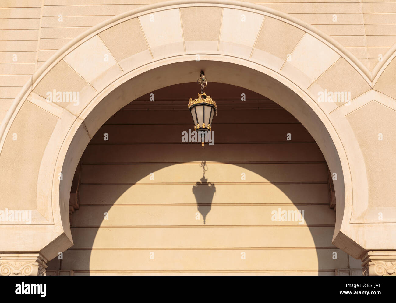 Arabic arch pattern hi-res stock photography and images - Alamy