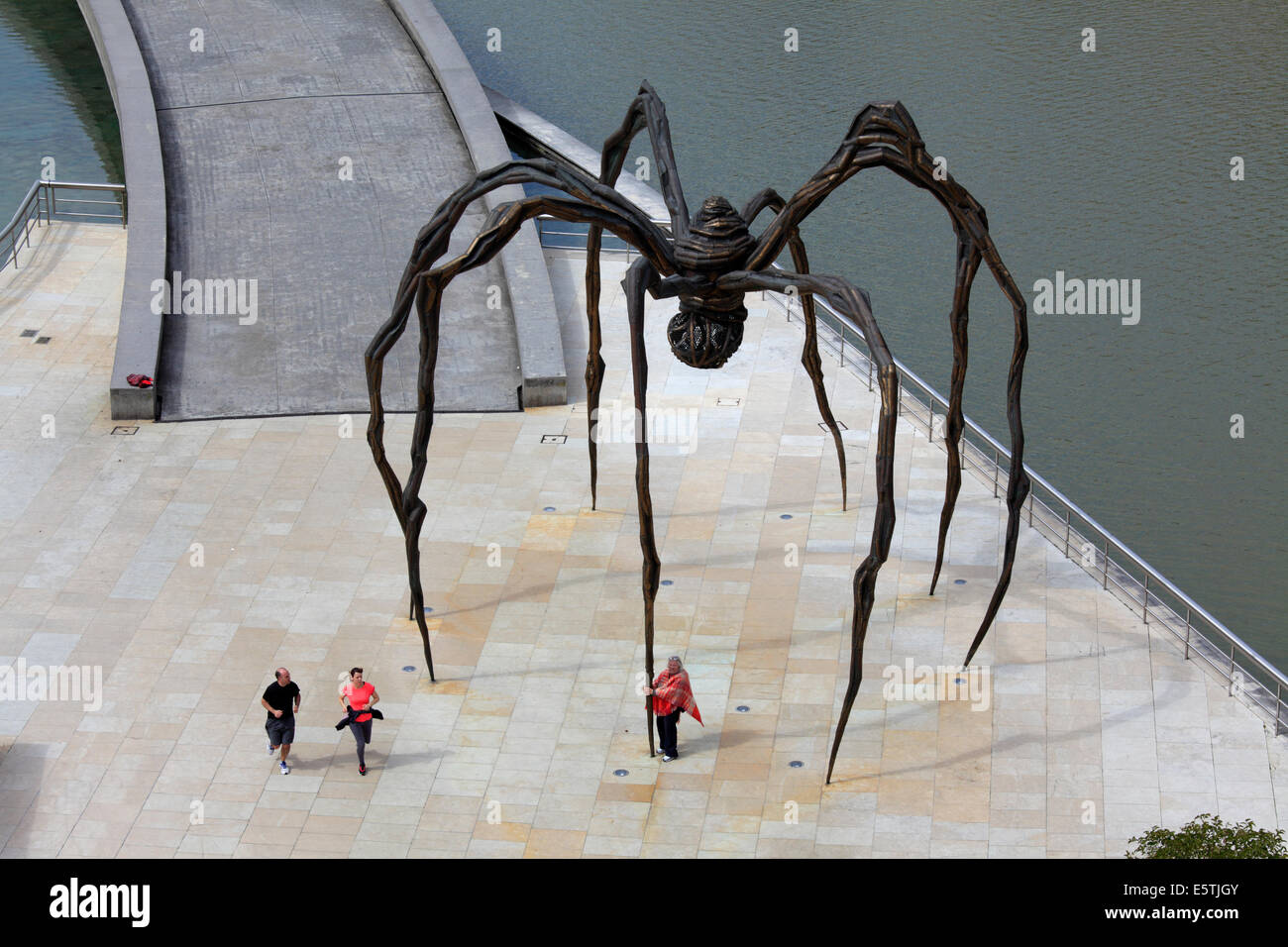 Louis bourgeois sculpture hi-res stock photography and images - Alamy