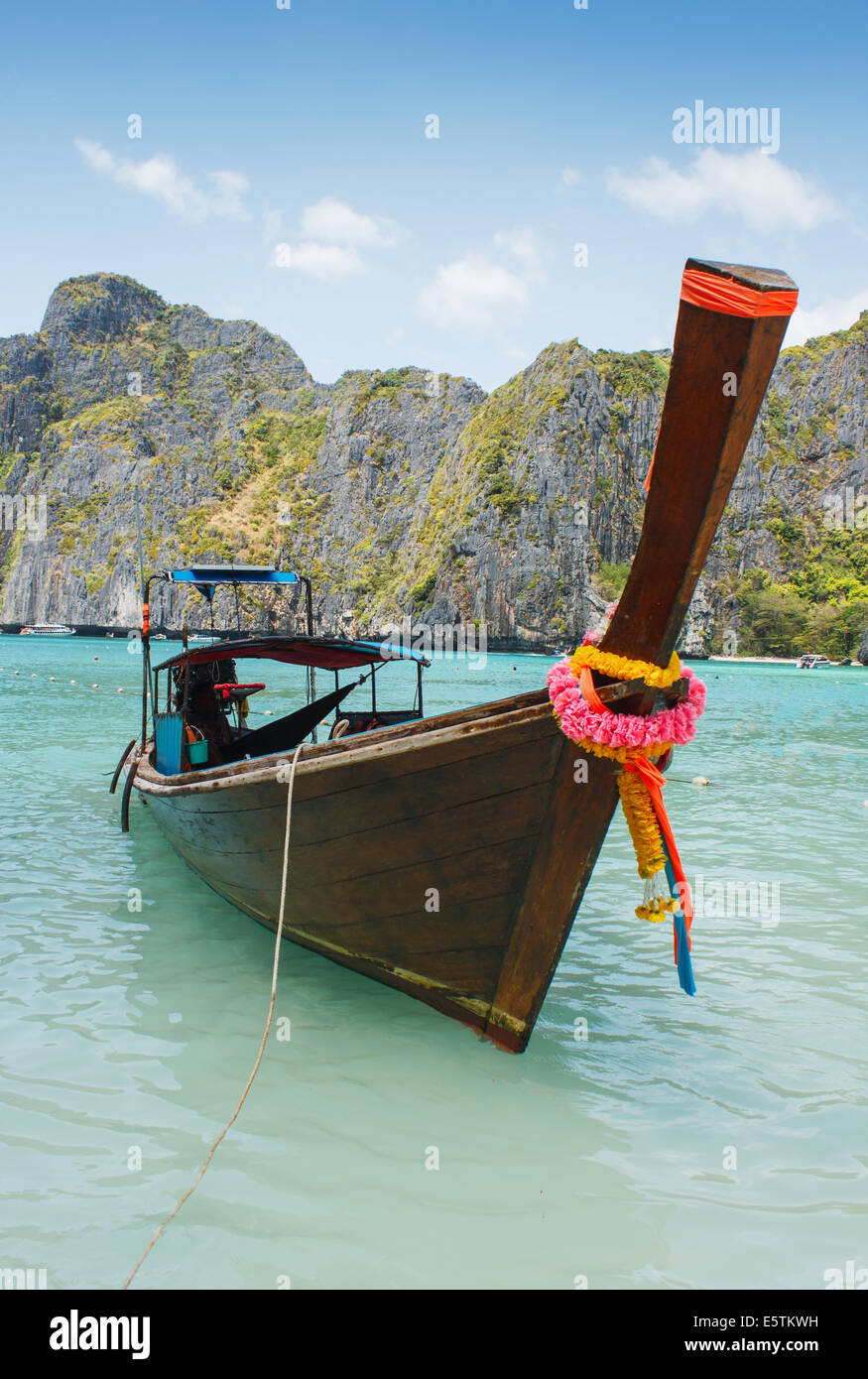 Traditional longtail boats in the famous Maya bay of Phi-phi Leh island ...