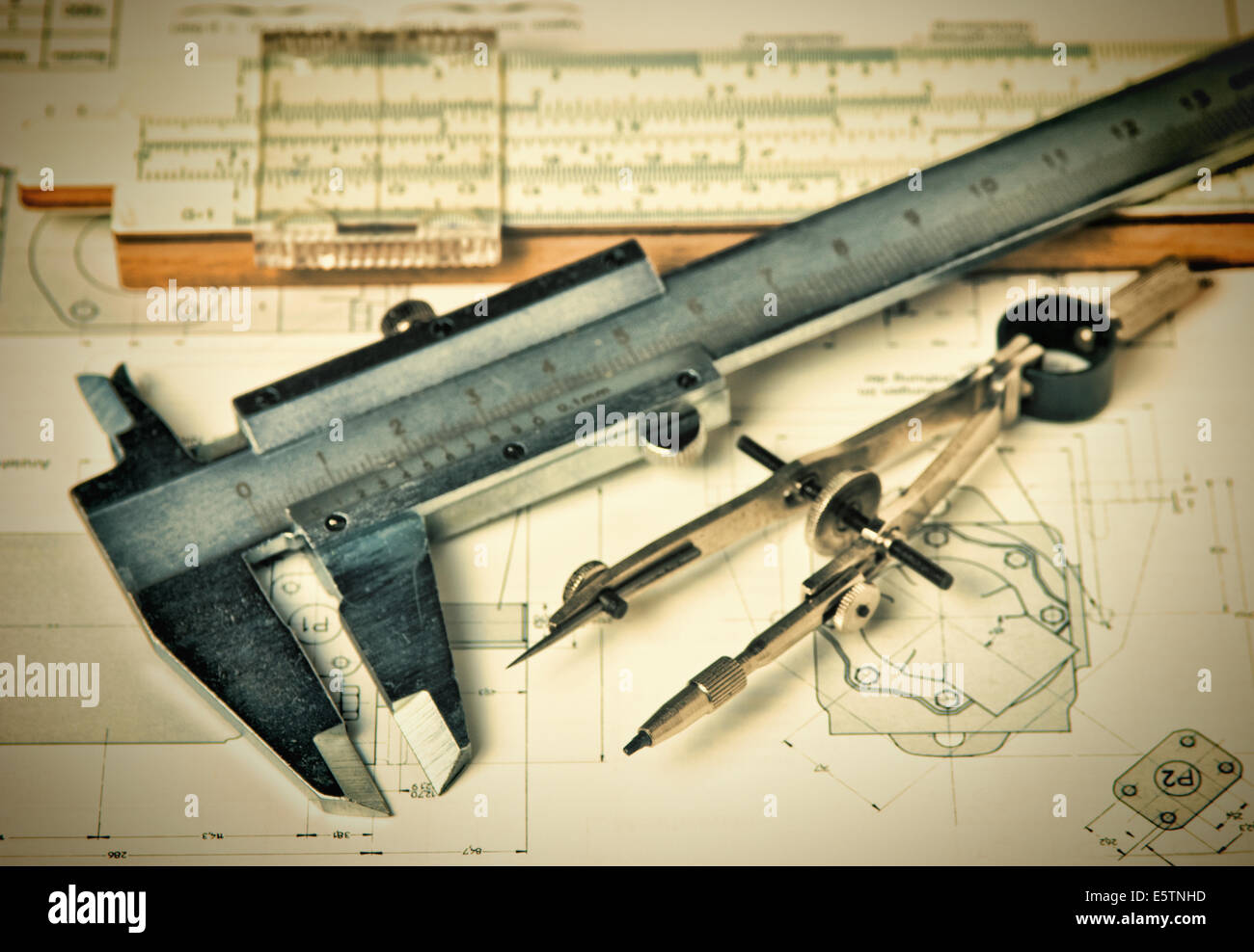 Engineering tools hi-res stock photography and images - Alamy