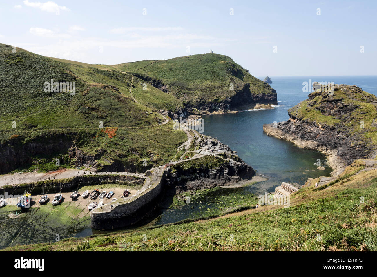 Boscastle harbour hi-res stock photography and images - Alamy