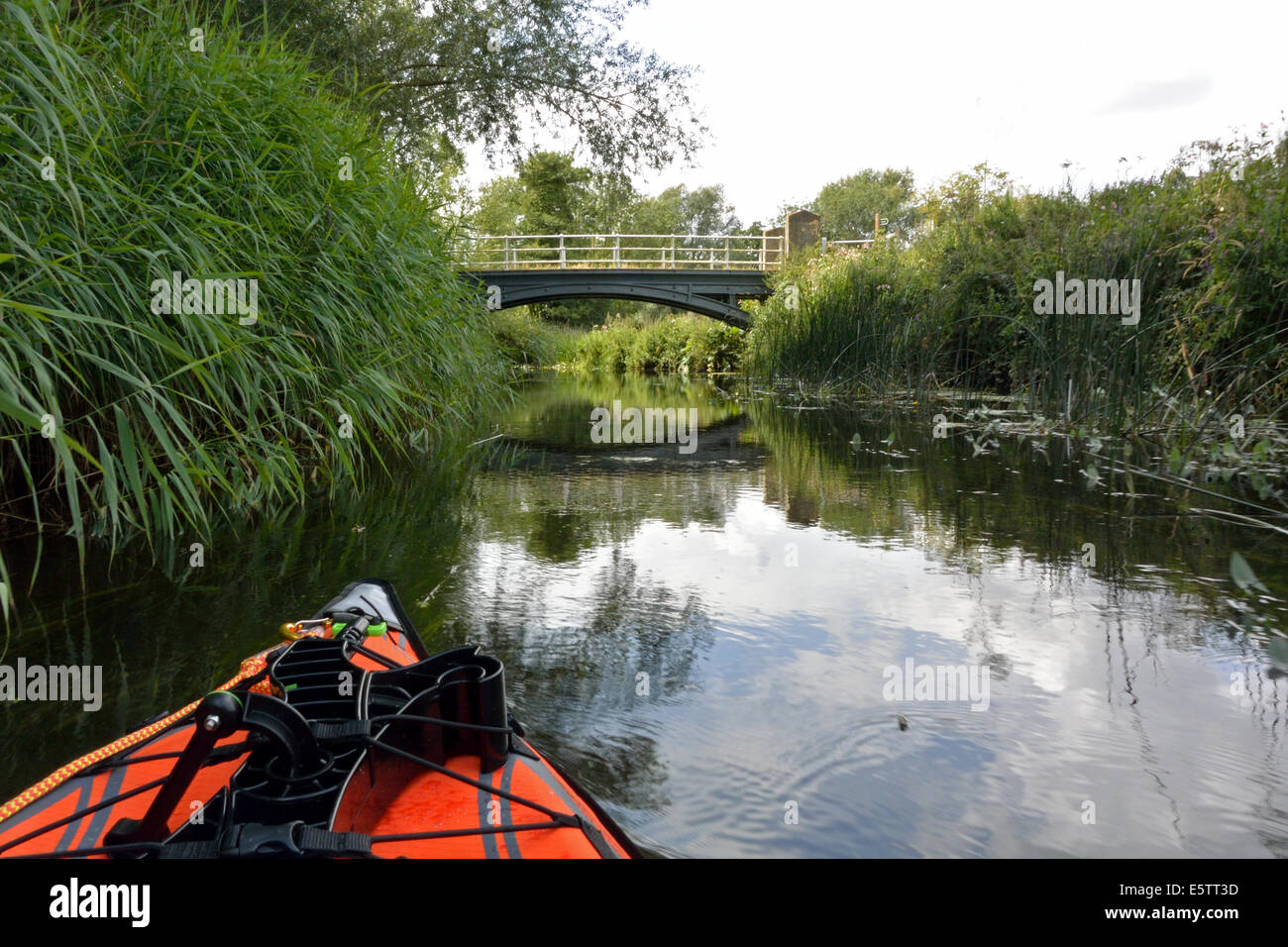 Wormingford Bridge over the River Stour, Essex / Suffolk, UK Stock ...
