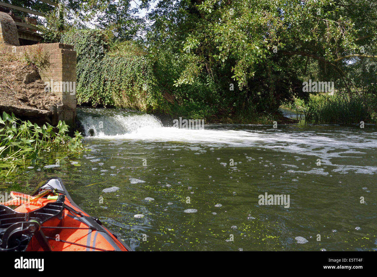Wormingford Mill canoe portage point, River Stour, Suffolk / Essex, UK ...