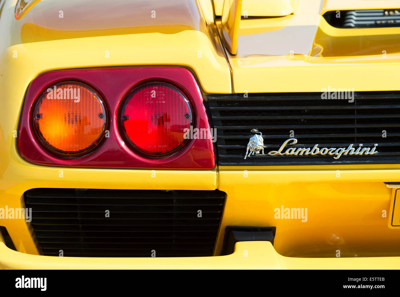 Luxury italian supercar hi-res stock photography and images - Alamy