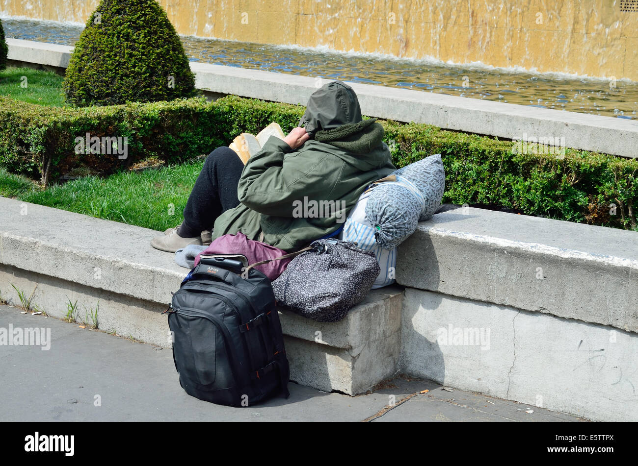 Clochard hi-res stock photography and images - Alamy