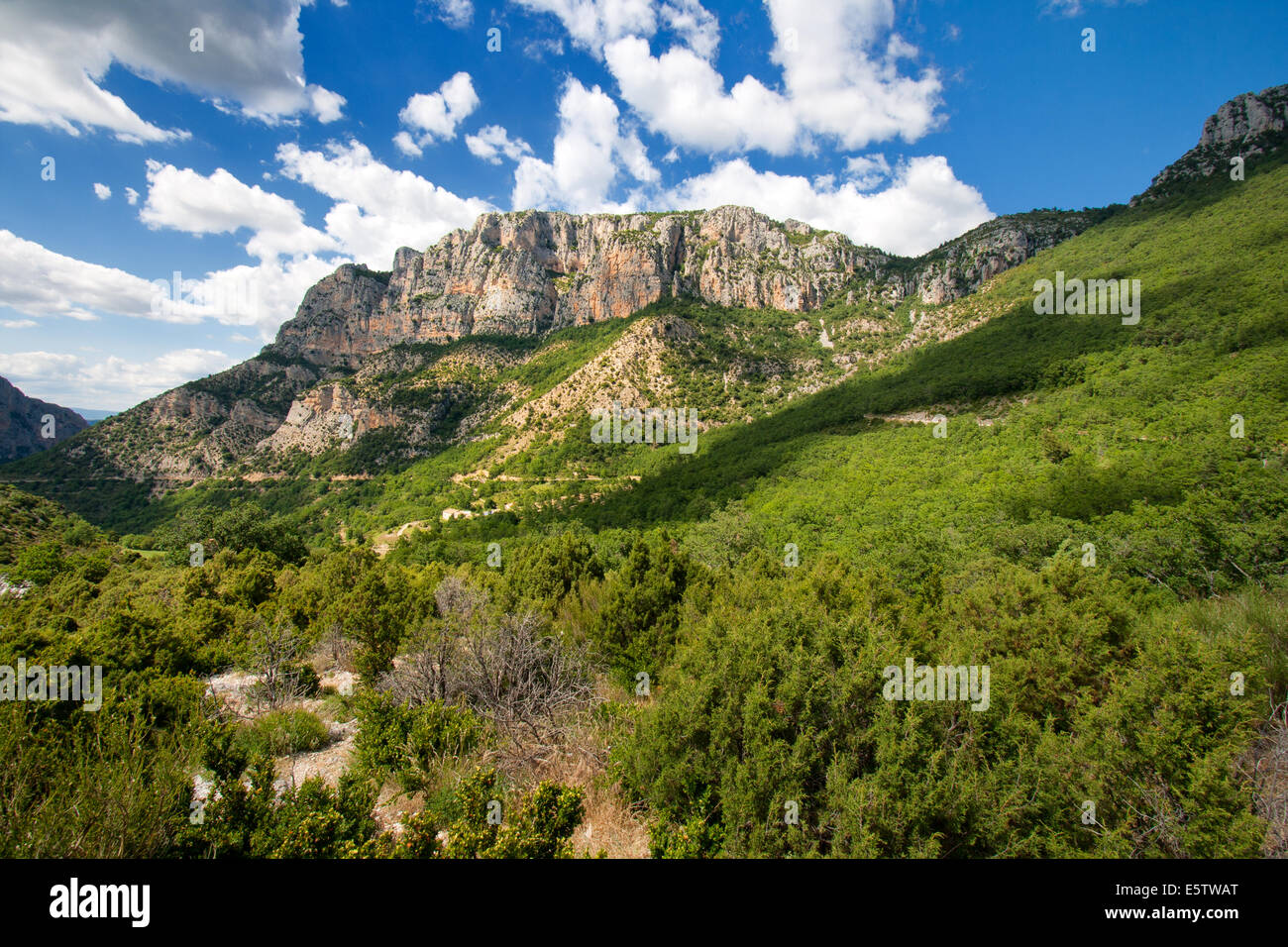 Provence summer landscape hi-res stock photography and images - Alamy