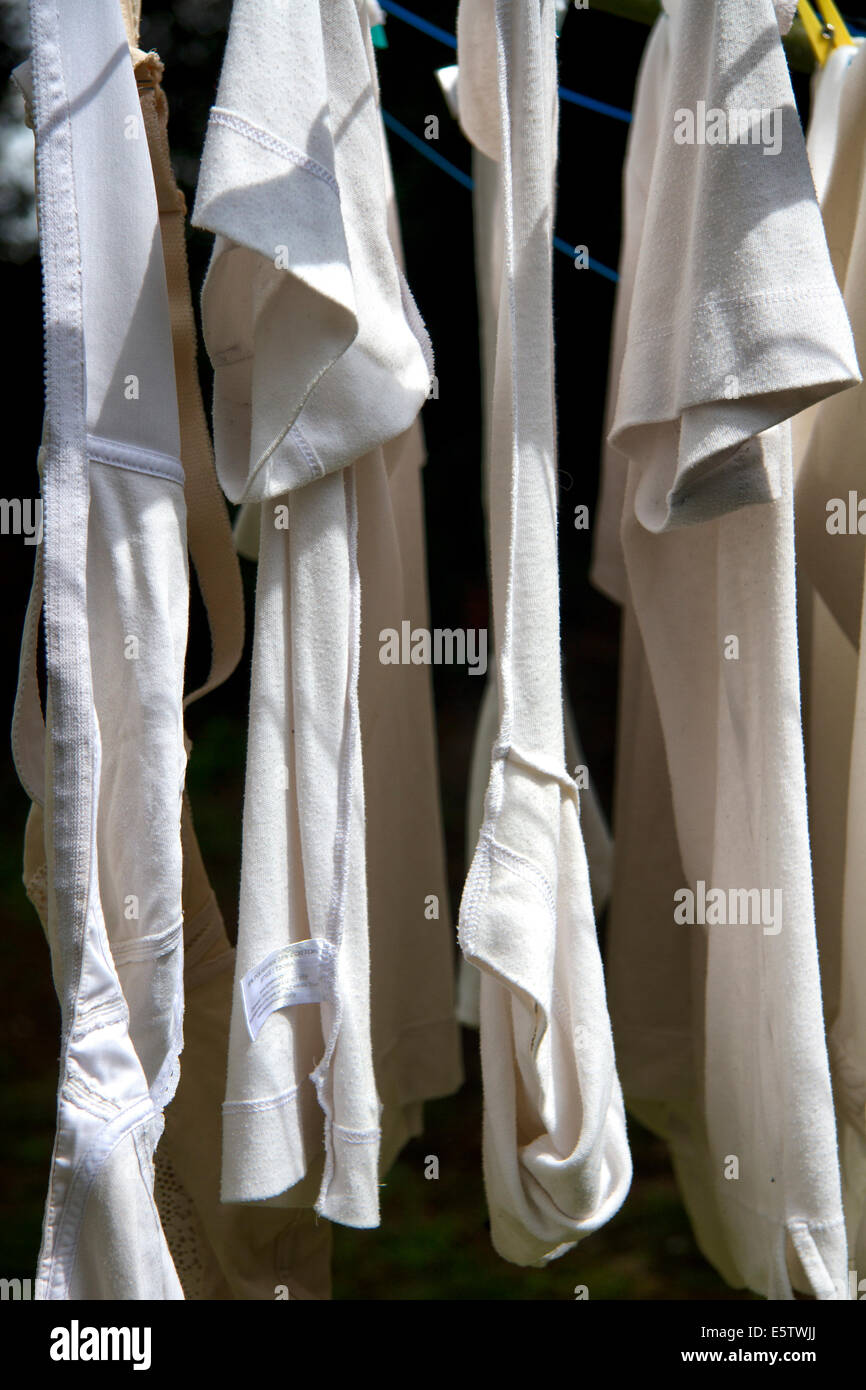 White washing on a washing line Stock Photo - Alamy