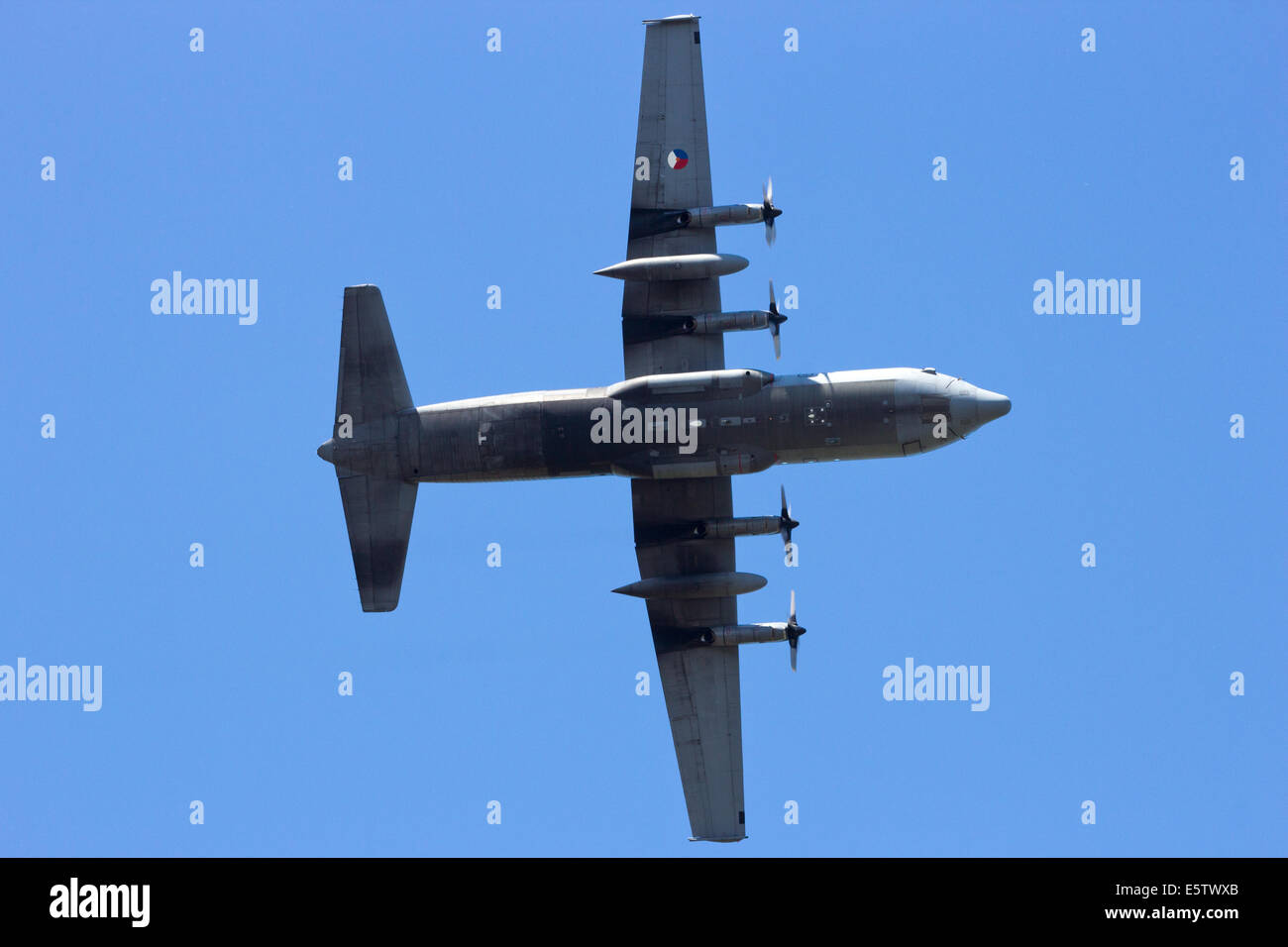 Lockheed hercules military transport aircraft hi-res stock photography ...