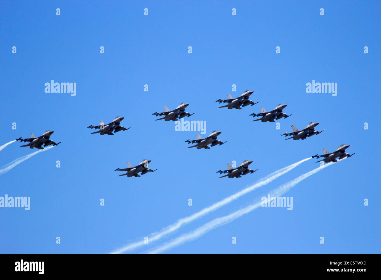 Dutch air force f16 hi-res stock photography and images - Alamy