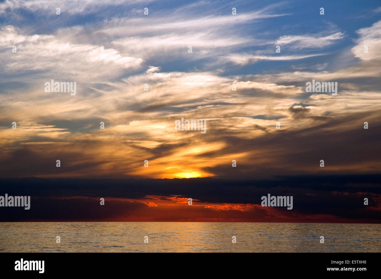 Mid summer sunset on Georgian Bay, Ontario, Canada Stock Photo - Alamy