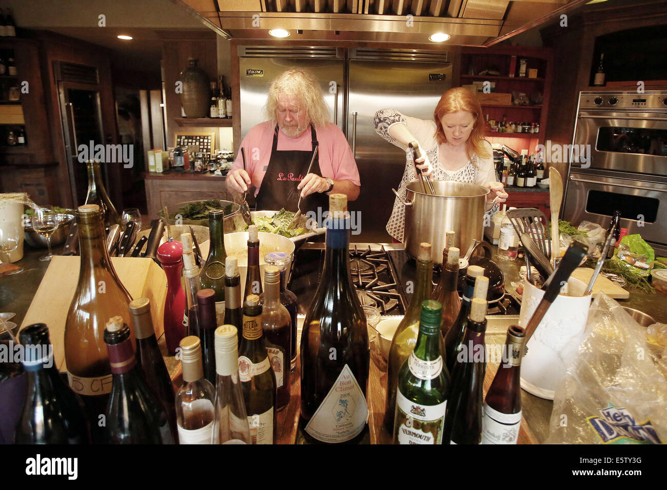 Au bon climat hi-res stock photography and images - Alamy