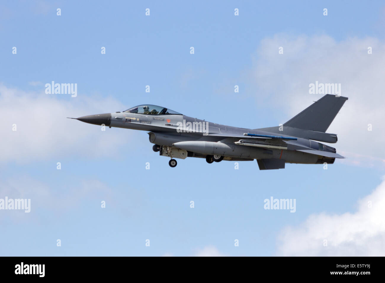 Fighter jet take off Stock Photo - Alamy