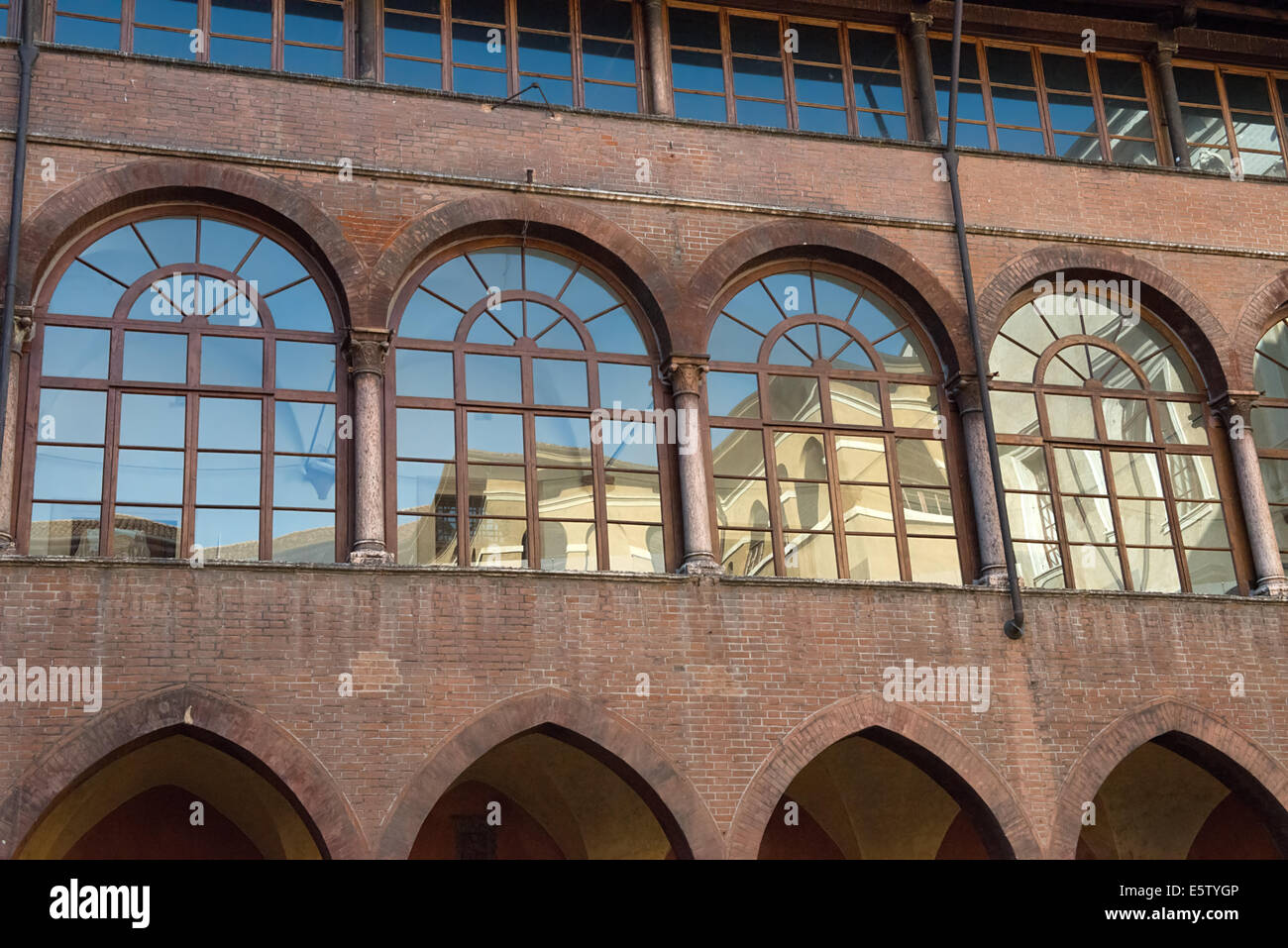 Front elevation facade arched windows hi-res stock photography and ...