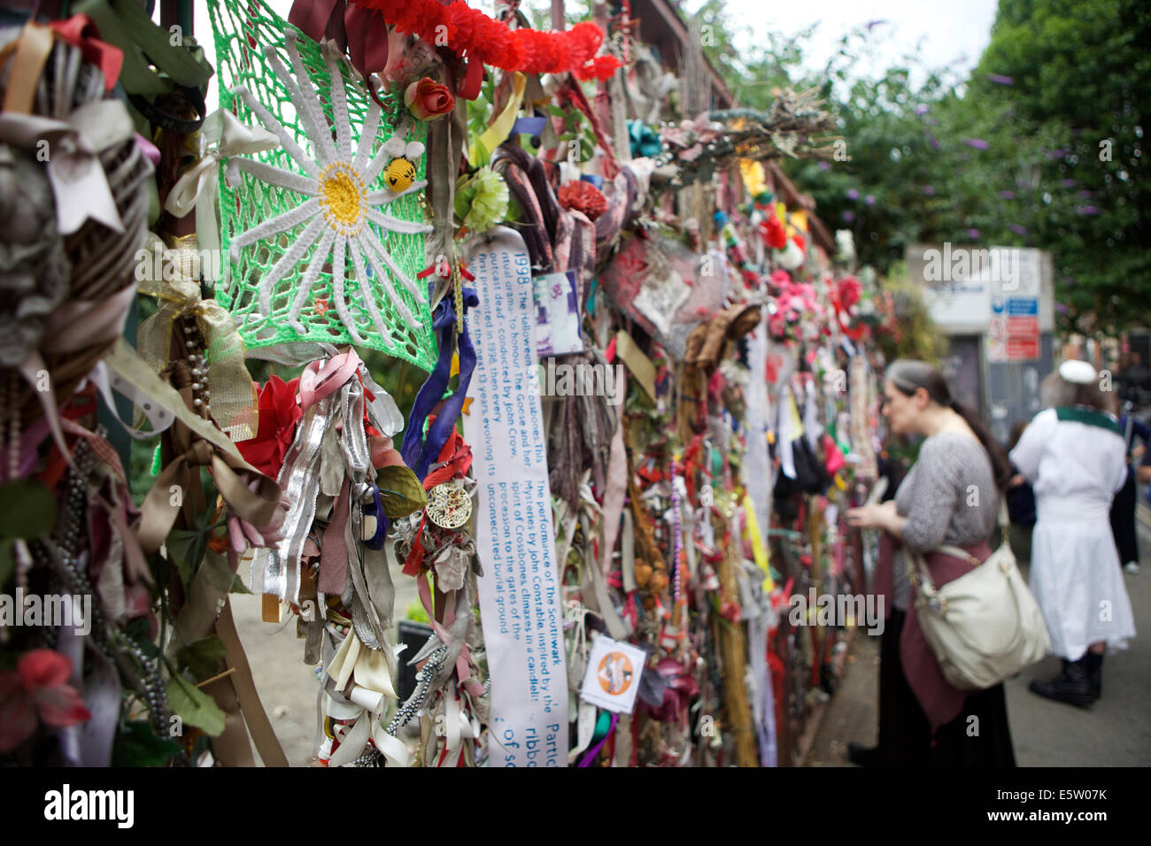 Cross bones graveyard southwark london hi-res stock photography and ...