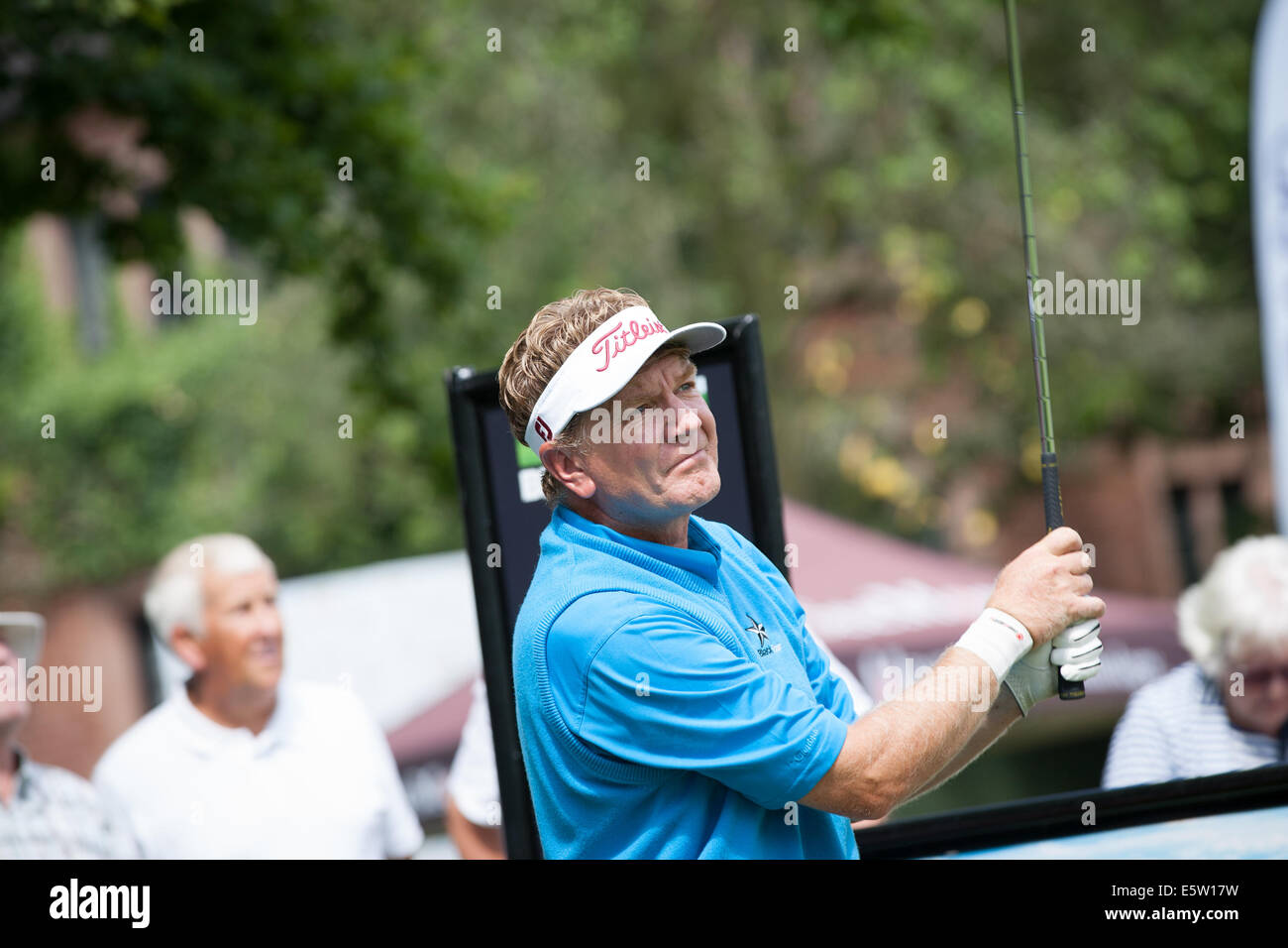 Paul broadhurst at nailcote hall in warwickshire hi-res stock ...