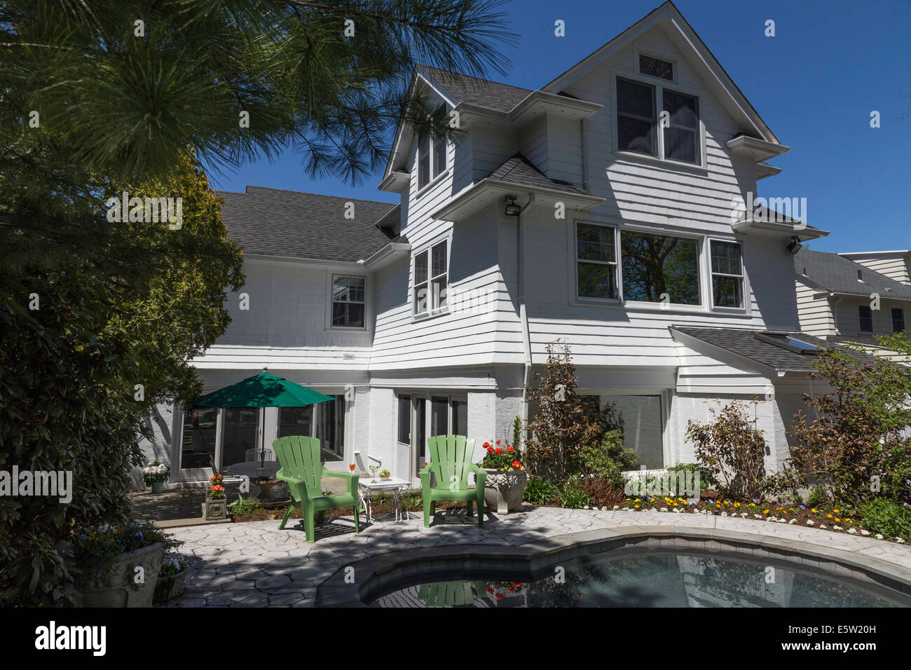 Suburban Showcase House with Private Swimming Pool, USA Stock Photo - Alamy