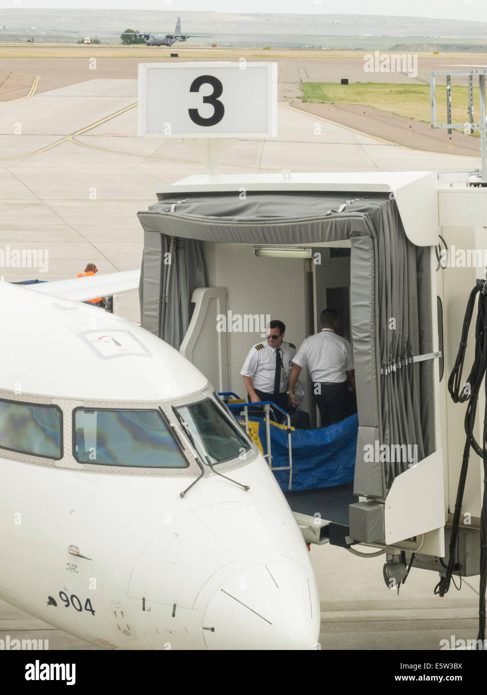Cockpit gate hi-res stock photography and images - Alamy