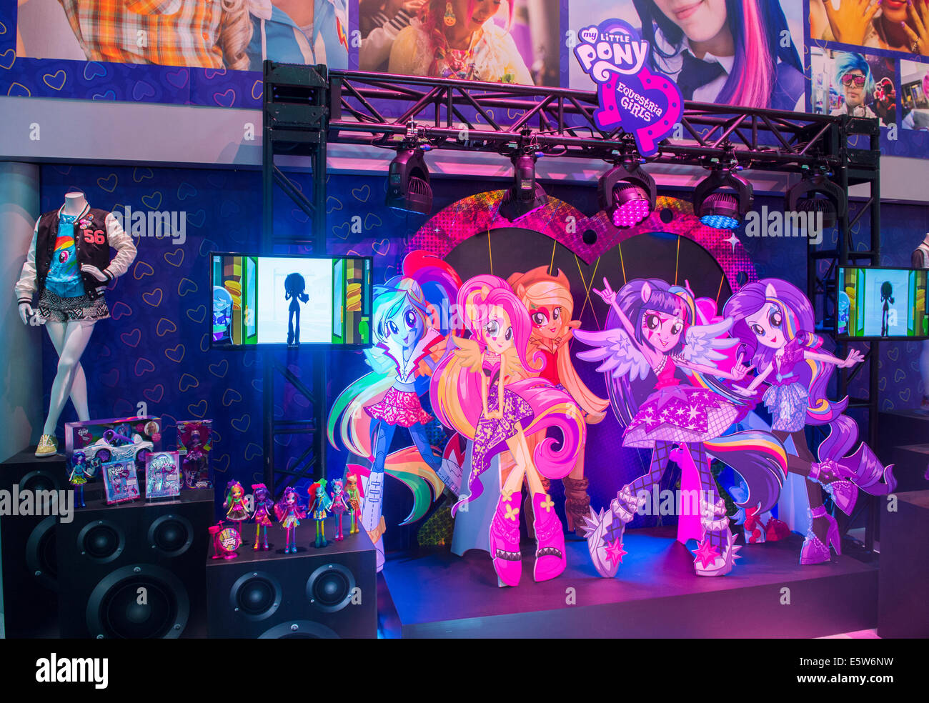 LAS VEGAS - JUNE 17 : The Hasbro booth at the Licensing Expo in Las ...