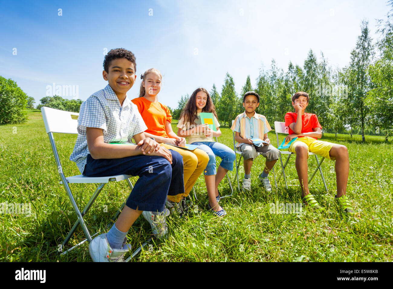 Five mates hi-res stock photography and images - Alamy