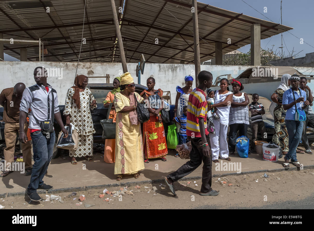 Street-life On road from Dakar to Lac Rose, Senegal Stock Photo - Alamy