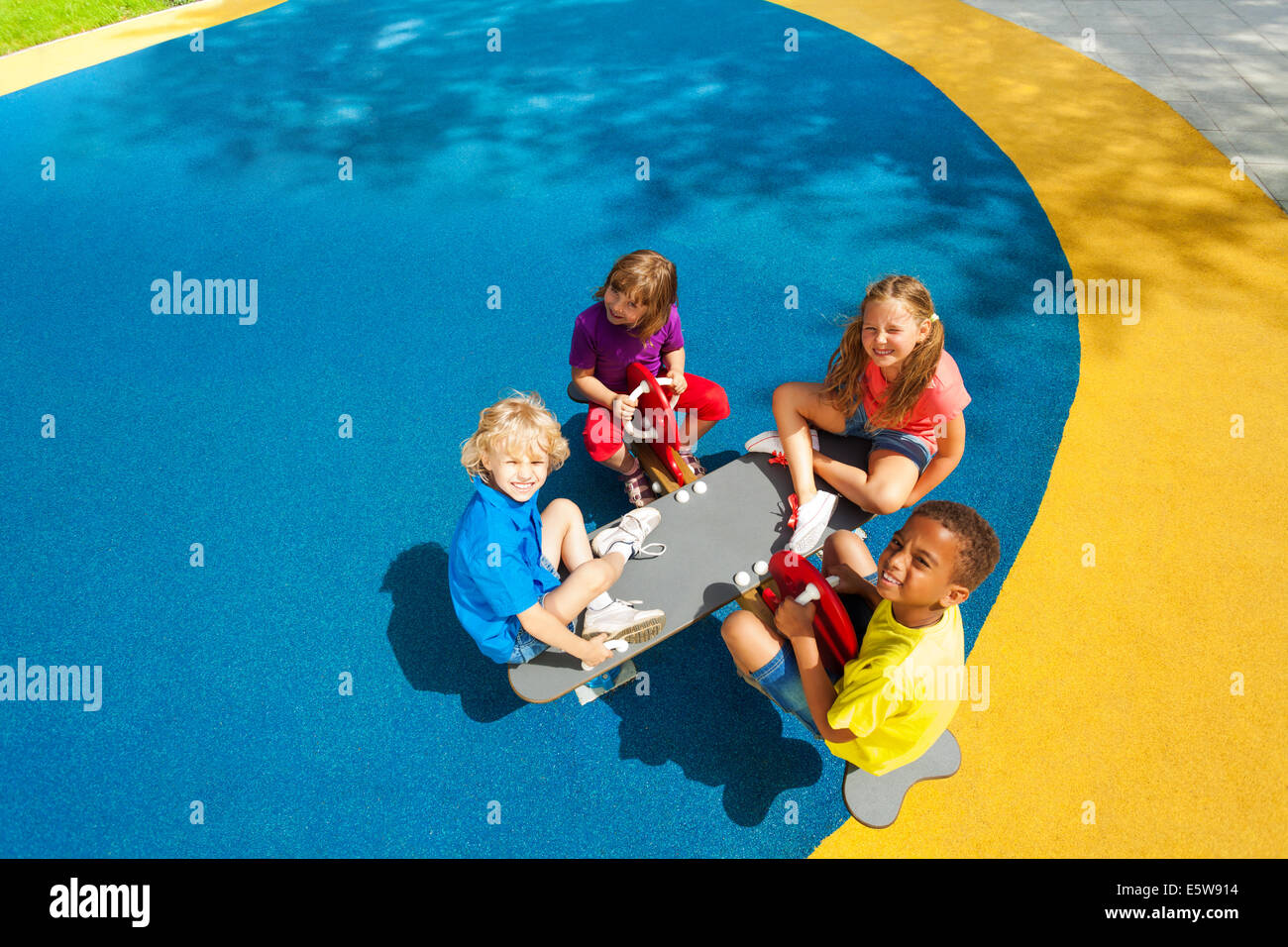 Kids top view hi-res stock photography and images - Alamy