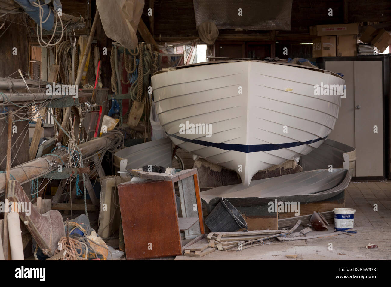 Repaired images hi-res stock photography and images - Alamy