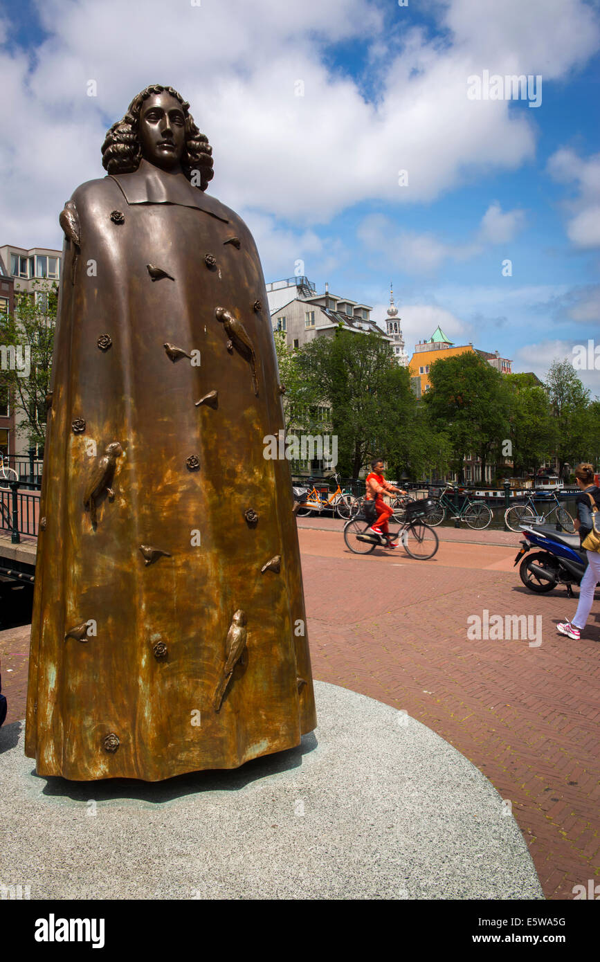 Spinoza statue amsterdam holland hi-res stock photography and images ...