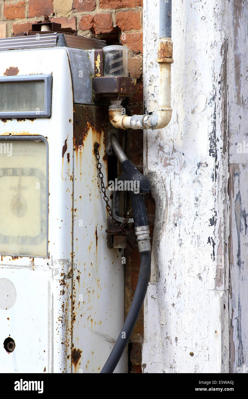 Old disused petrol filling station Buckingham England Stock Photo - Alamy Old disused petrol filling station Buckingham England Stock Photo - Alamy