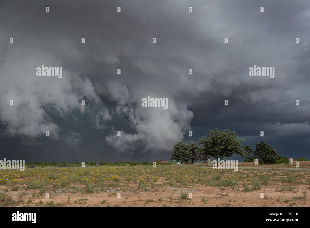 Supercell precipitation storm chase hi-res stock photography and images ...